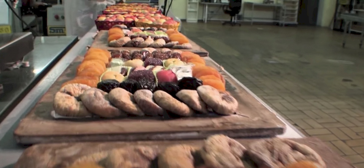 MONDIAL FRUITS SECS Expedidor & Distribuidor MARSEILLE Francia ...